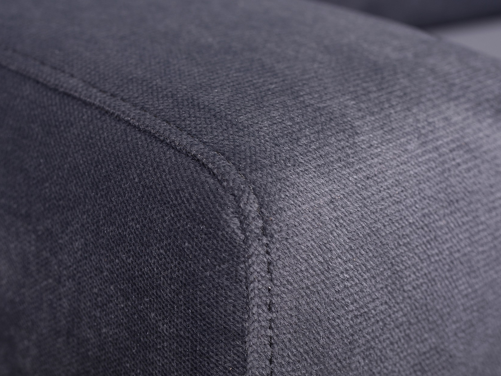 Pohovka trojsedačka Lumby (sivá) | NovyNabytok